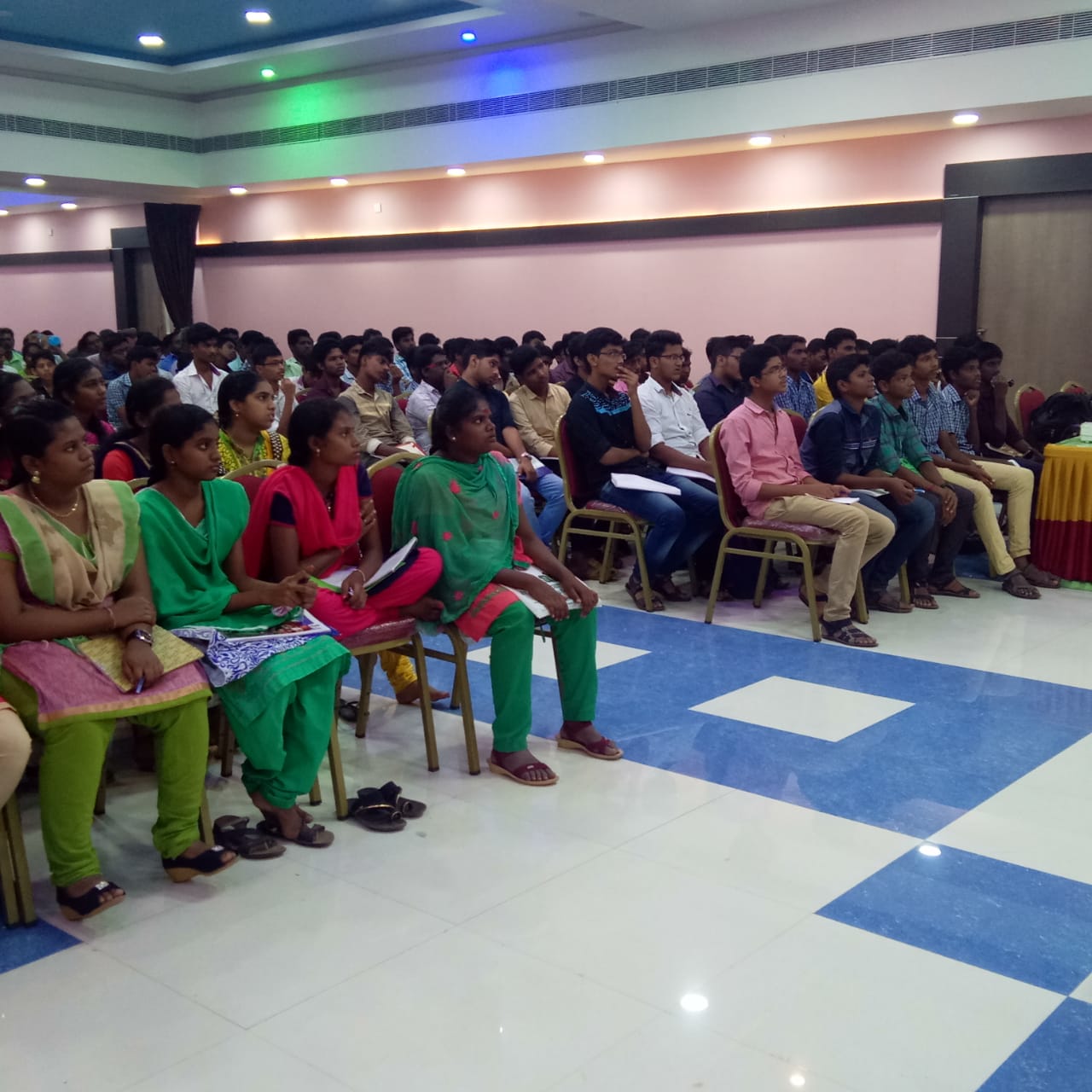 SPIRO PRIME EDUCATION INSTITUTES OFFERS NEET COURSES ENTRANCE EXAM ...